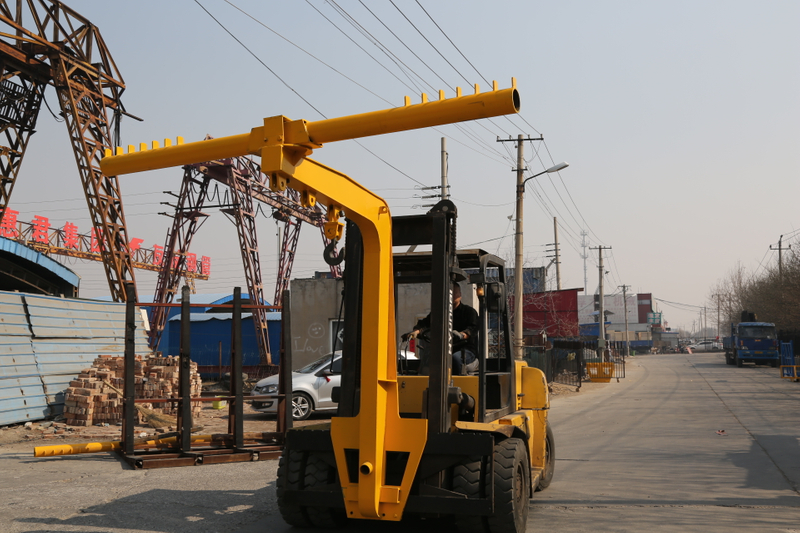 China Customized Hanging Bar Set-top Forklift Truck Crane Arm Suppliers ...